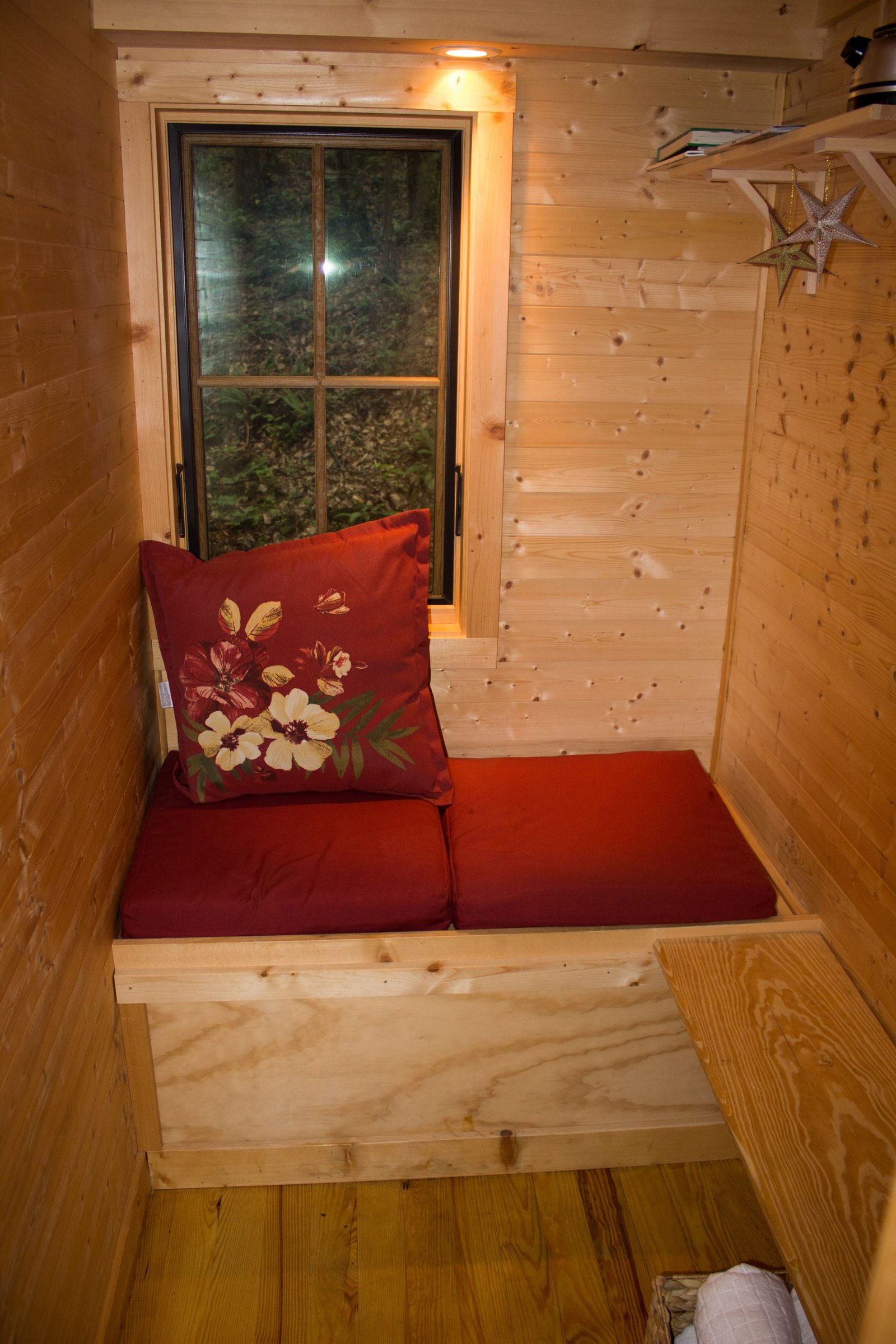 Tiny Owl Cabin – Cabins in Gatlinburg Tennessee